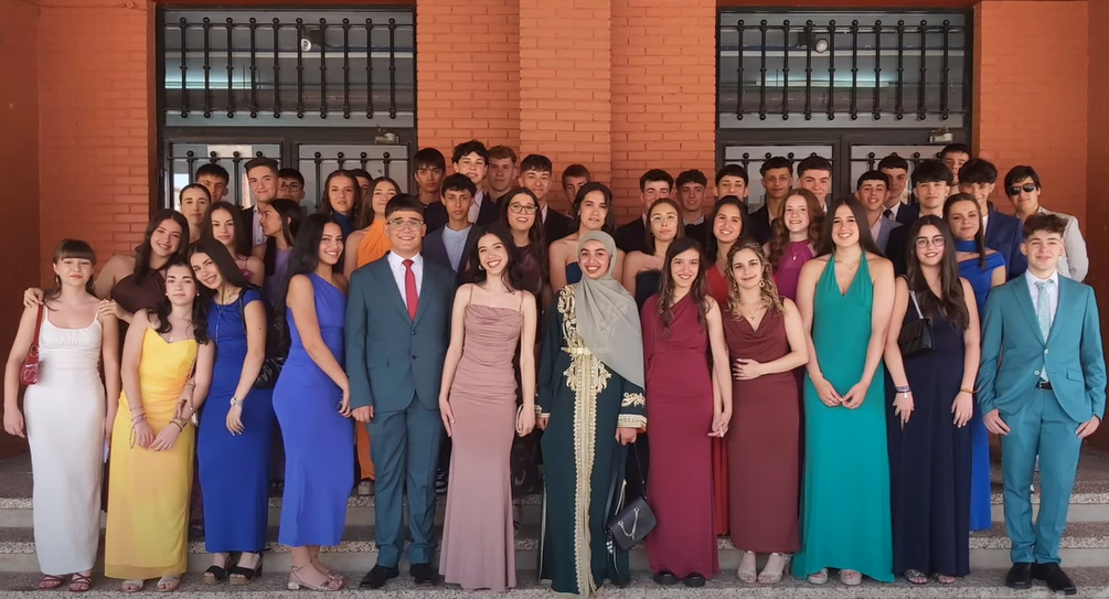 El IES Fray Diego repasa en vídeo la graduación de sus alumnos de 4º de la ESO - SALAMANCArtv AL ...